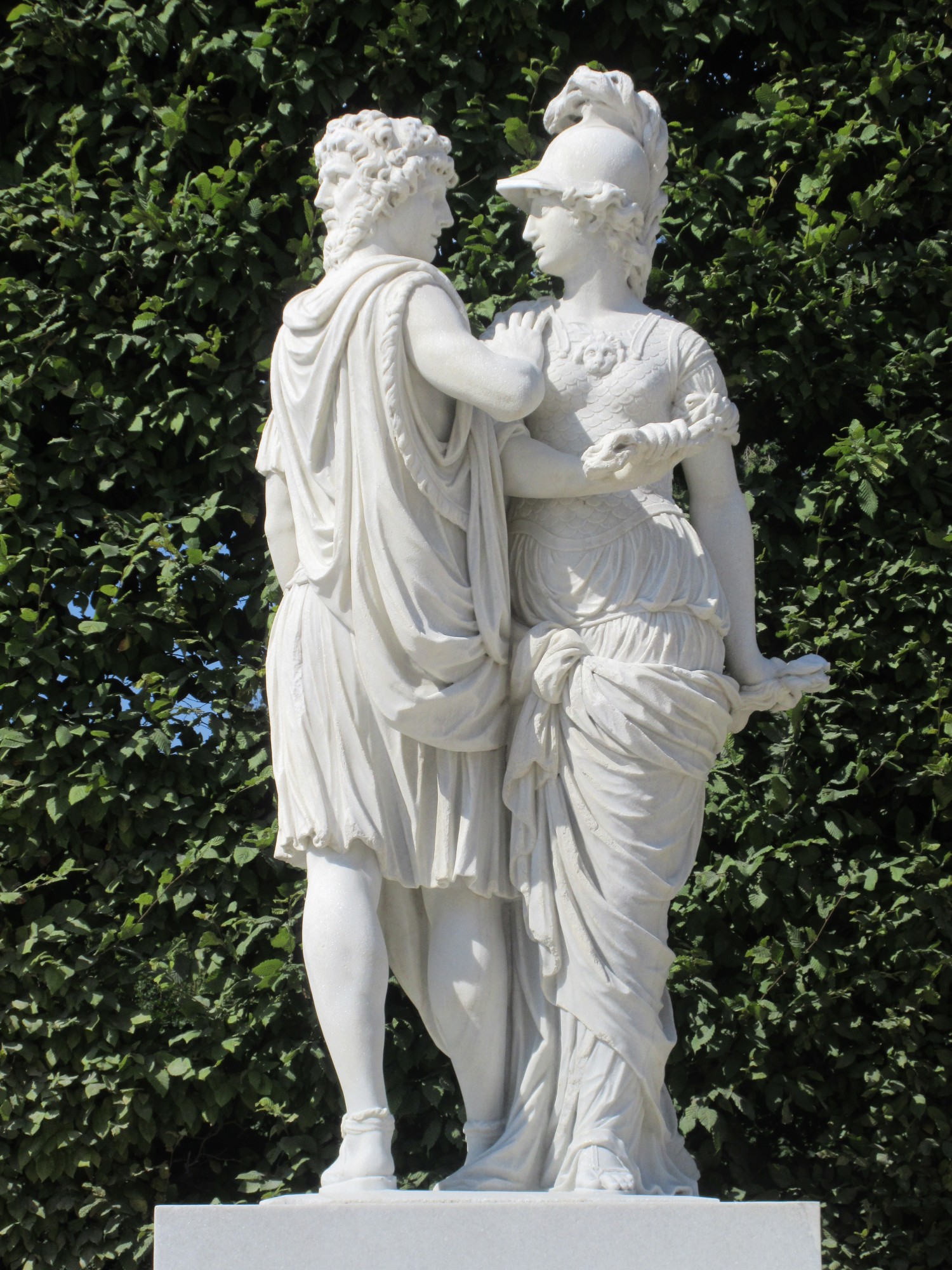 'Janus und Bellona' Statue von W. Beyer (30) | 13. Bezirk | Bilder im ...