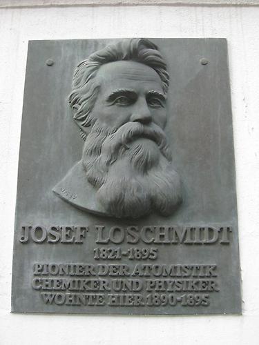 Josef Loschmidt (2) | 18. Bezirk, Denkmäler, Gedenktafeln, Gedenkbüsten ...