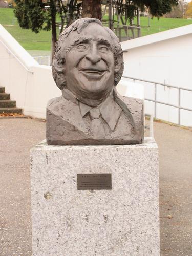 Karl Decker | 19. Bezirk, Denkmäler, Gedenktafeln, Gedenkbüsten ...