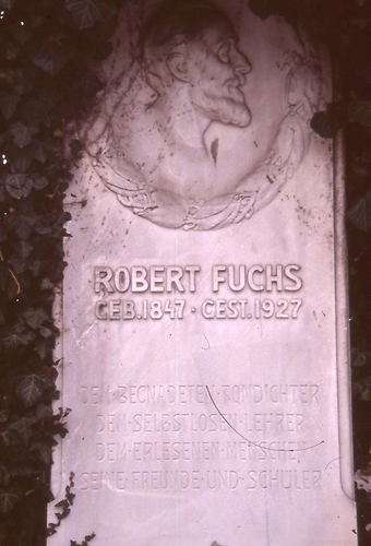 Robert Fuchs | Musiker und Komponisten | Gedenktafeln auf Friedhöfen ...