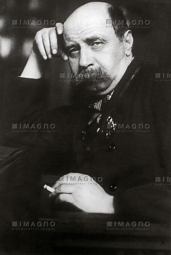 Peter Altenberg (3) | Altenberg, Peter | Historische Bilder (IMAGNO ...