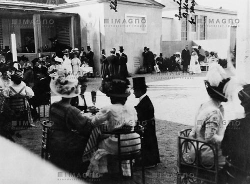 Hof der Kunstschau Wien 1908 | Bittner, Julius | Historische Bilder ...