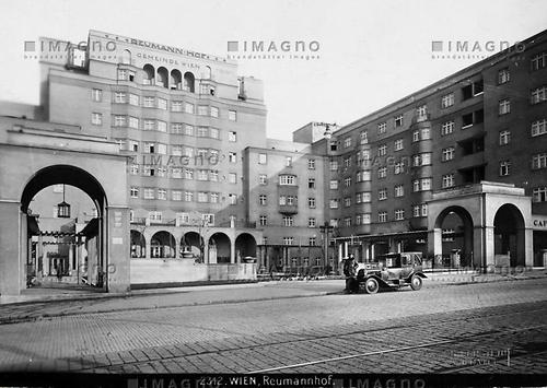 Wien Reumannhof | Gessner, Hubert | Historische Bilder (IMAGNO ...