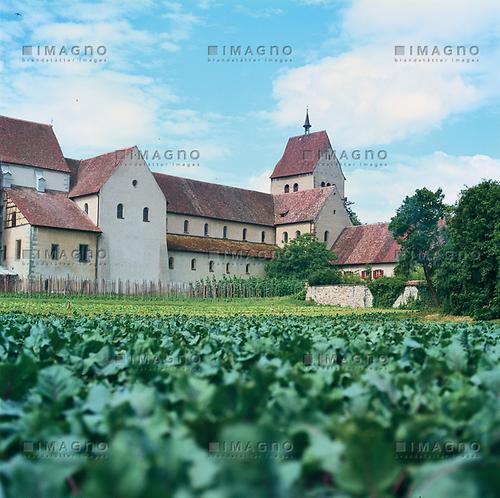 Benediktiner-Kloster auf der Bodensee-Insel Reichenau | Reichenau ...