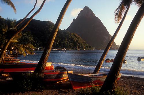 Pitons Bay - Jalousie Beach at Sunset (2) | St. Lucia | Geography im ...