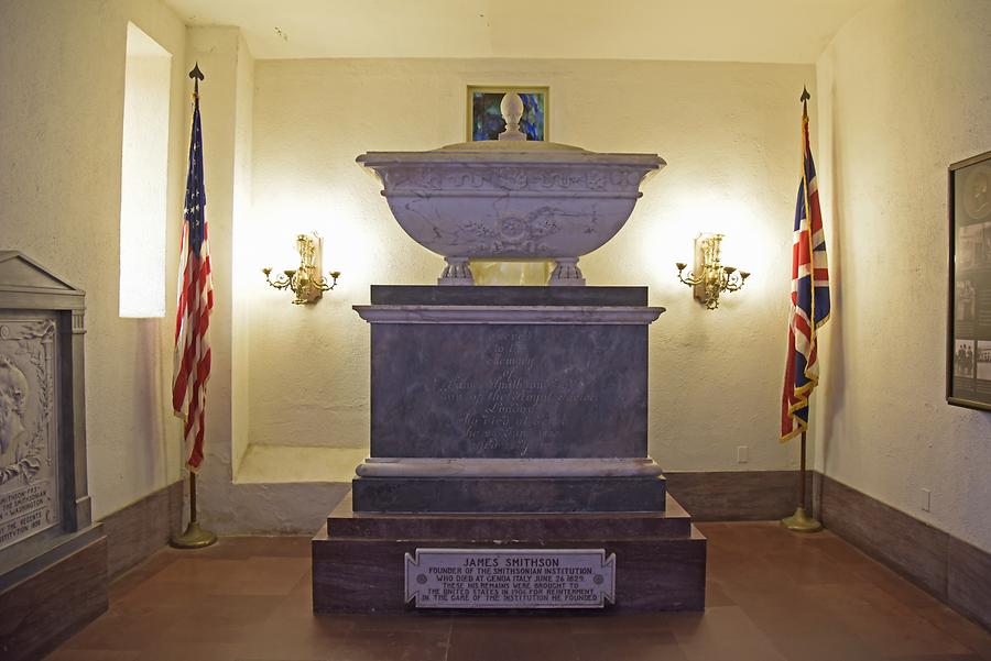 Smithsonian Institution Building - Tomb of James Smithson | Washington ...