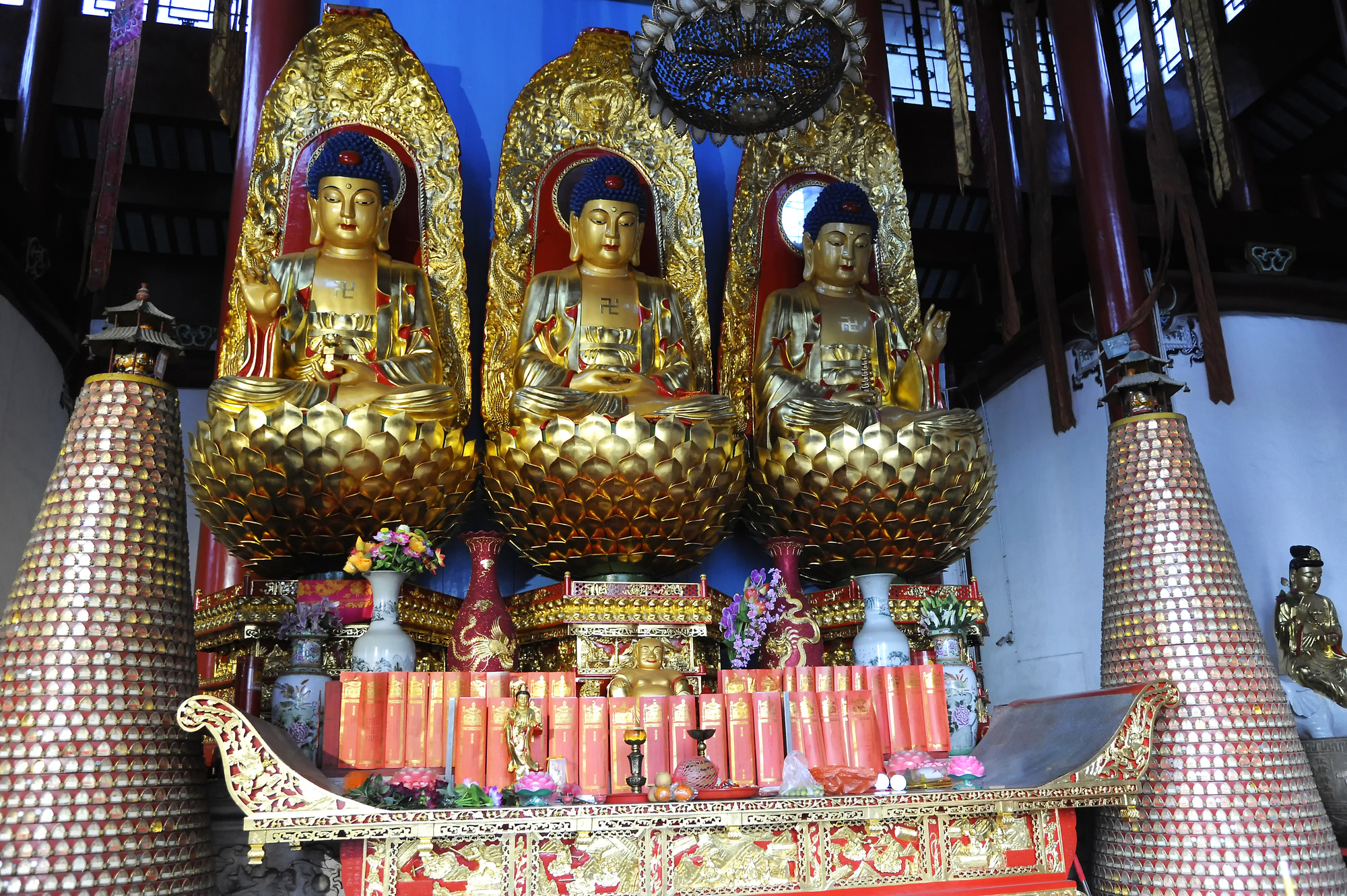 Mount Jiuhua - Tiantai Temple; Buddha Trinity | From Suzhou to Huang ...