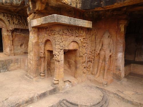 Udayagiri Caves - Rani Gumpha (8) | Udayagiri | Geography im Austria-Forum