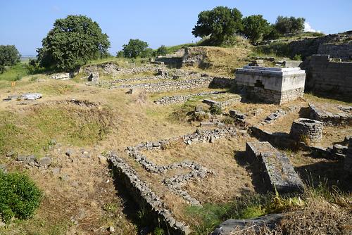 Troy - Temple (2) | Troja to Pergamon | Pictures | Geography im Austria ...