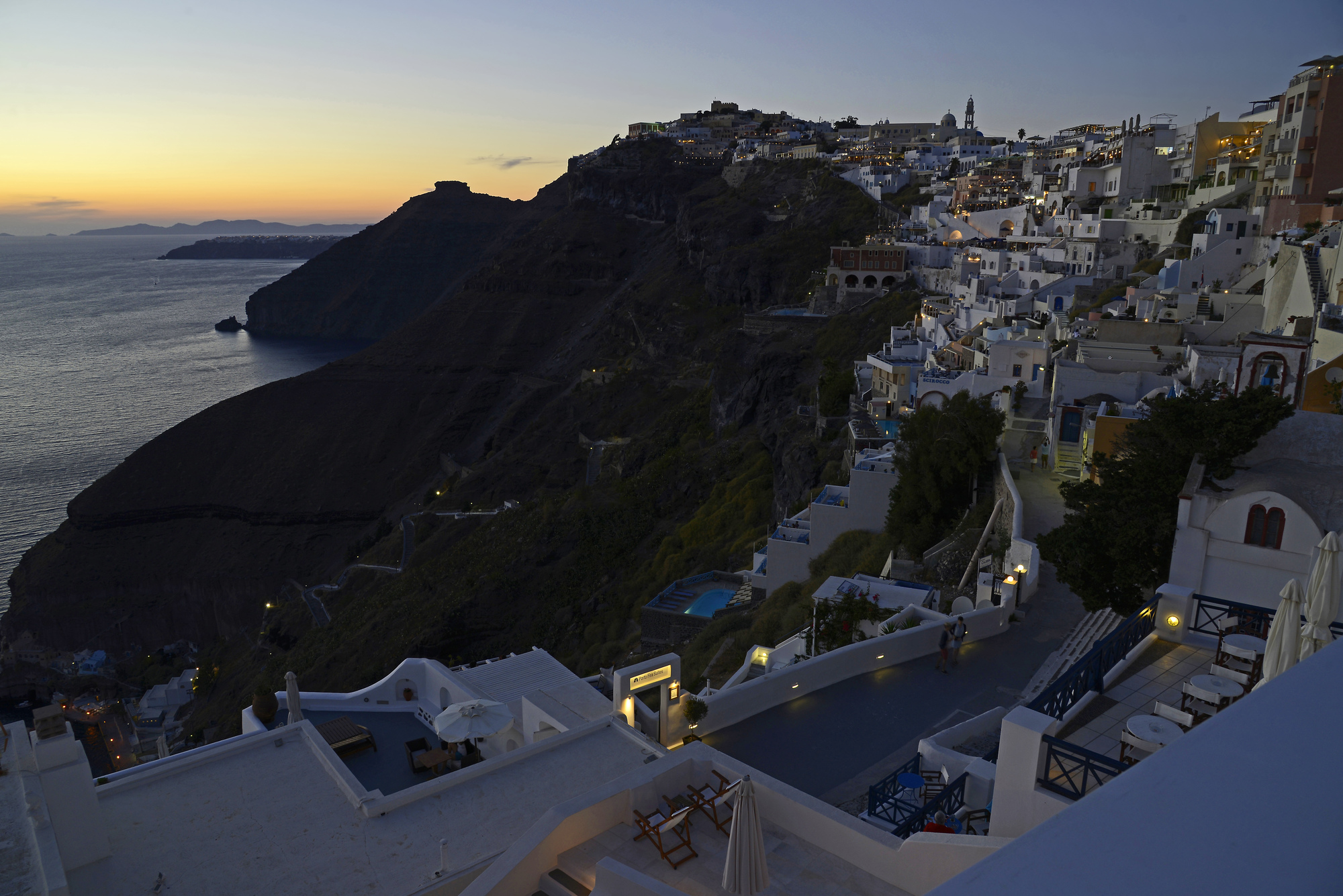 Fira at Night (1) | Santorini's Capital Fira | Geography im Austria-Forum