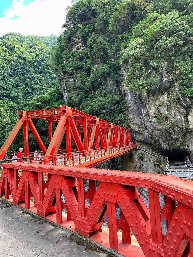 Changchun Bridge - Central-Cross-Island-Highway | Taipeh and Taroko NP ...