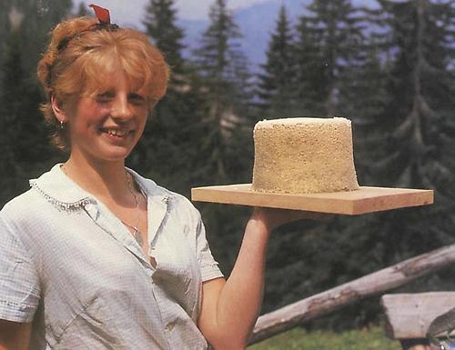 Senner oder Sennerin | Wissenswertes zu Österreichs Almen | Kunst und ...