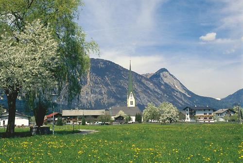 Strass im Zillertal | Tirol | Bildlexikon Österreich | Bilder im ...
