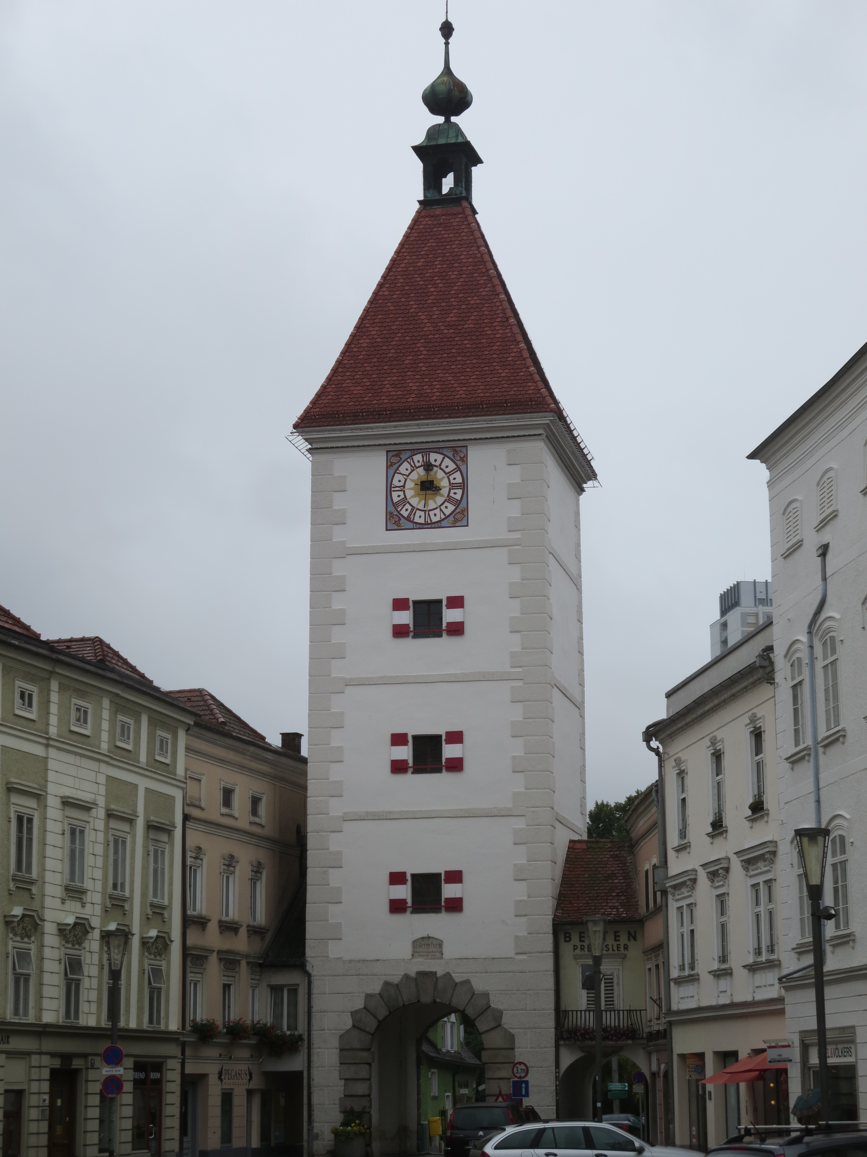 Stadtplatz Mit Ledererturm Wels Oberösterreich Bilder Im Austria